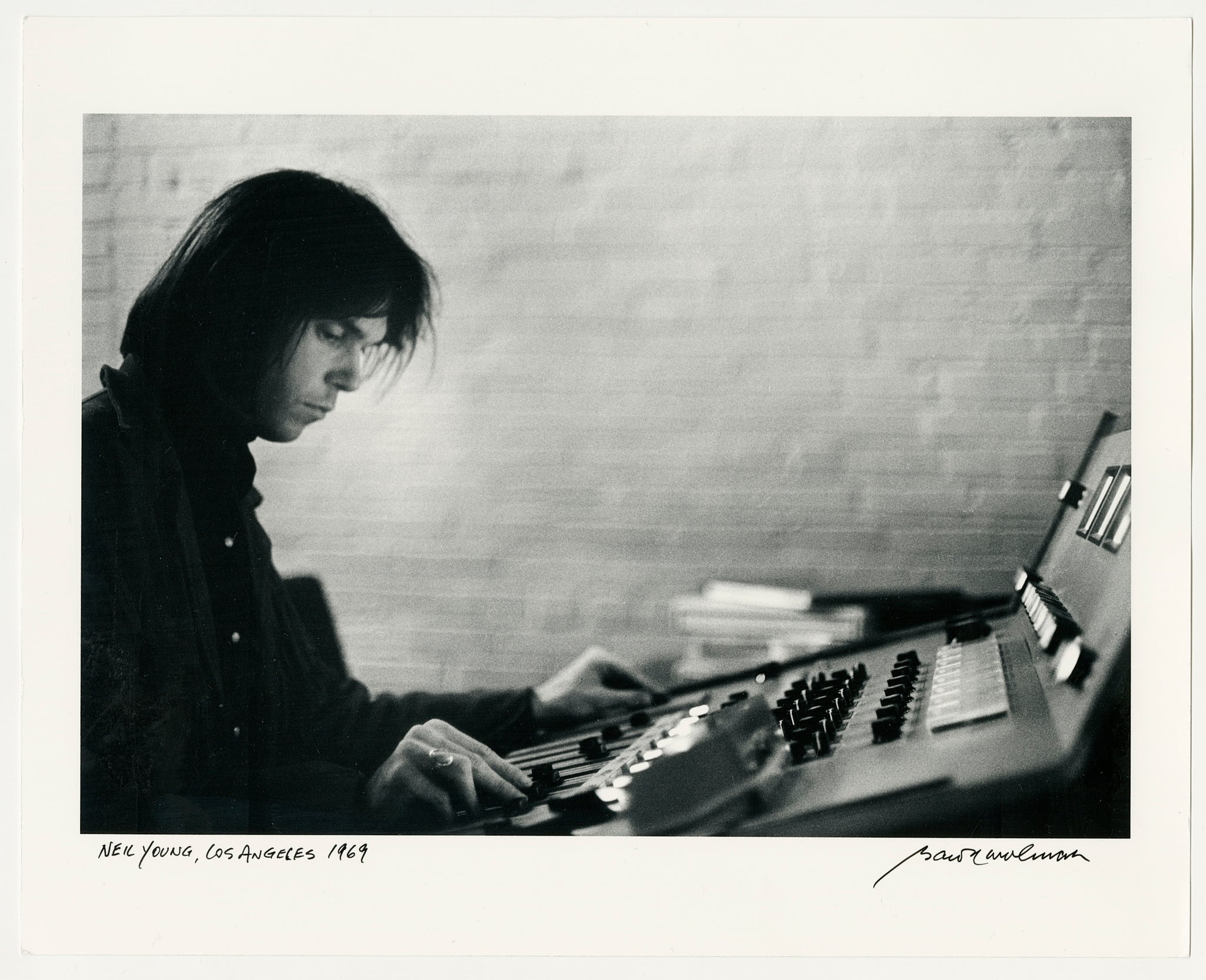 NEIL YOUNG – Zazoo Fine Art Gallery