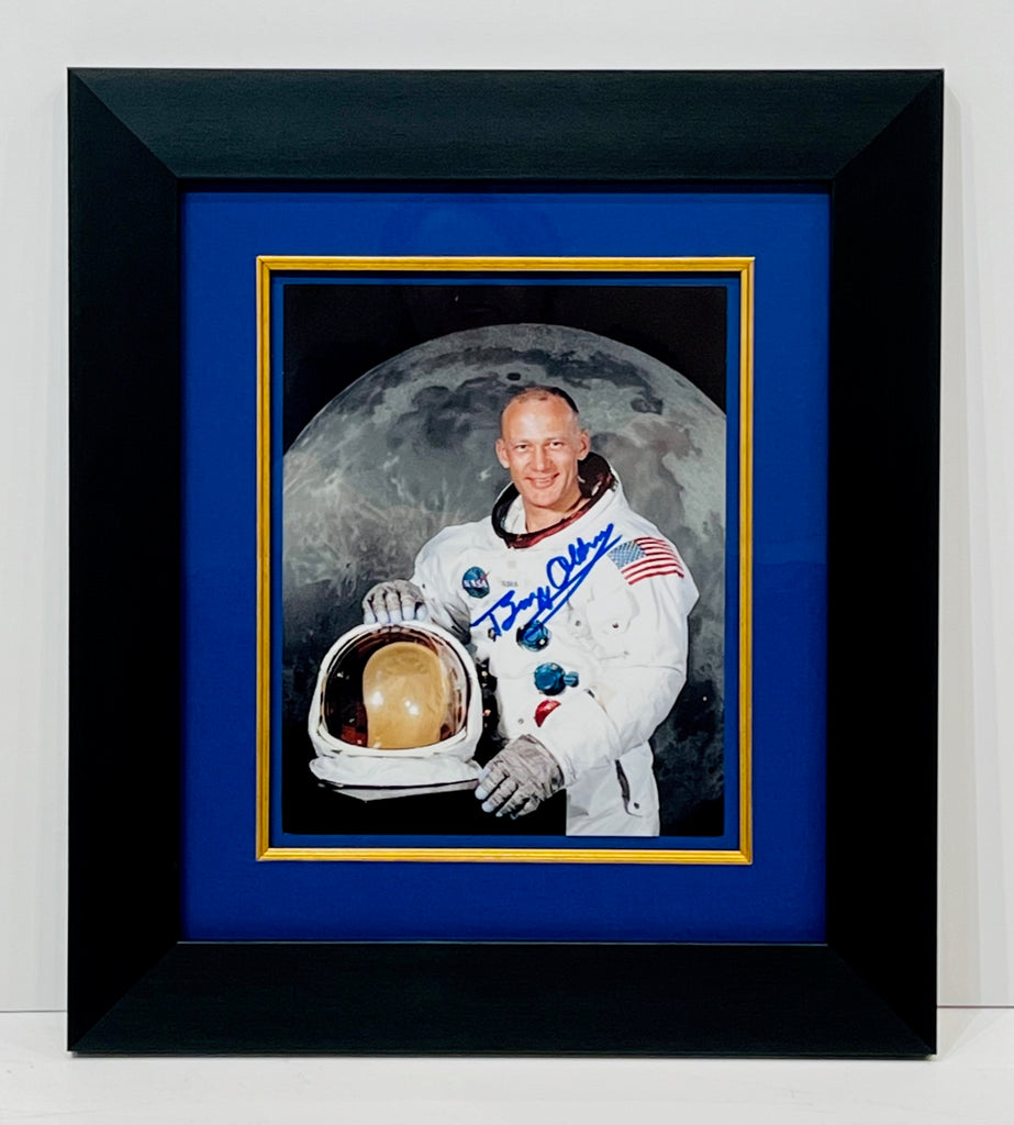 BUZZ ALDRIN NASA WHITE SPACE SUIT PORTRAIT HAND-SIGNED BY BUZZ ALDRIN ...
